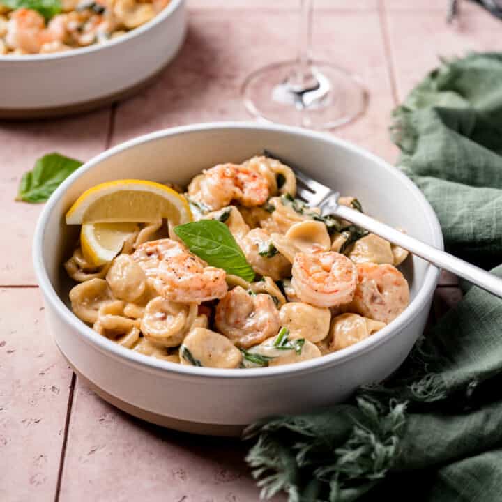 Golden Empress Gin Cocktail - Cooking With Wine Blog